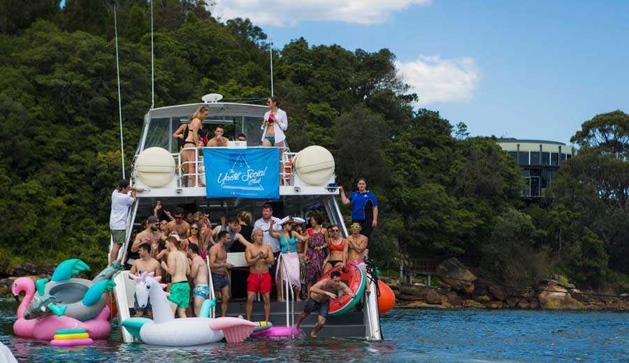 Hoochie Mumma - Private Boat Hire on Sydney Harbour